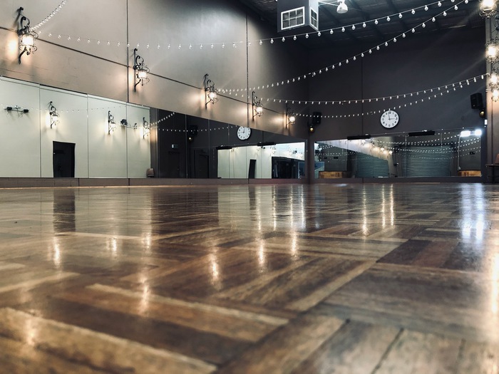FLOOR RENTAL :: pivotdancestudio